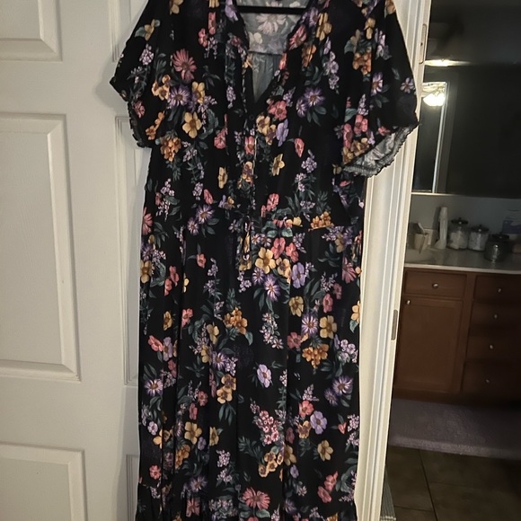torrid | Dresses | Torrid Black Floral High Low Dress | Poshmark